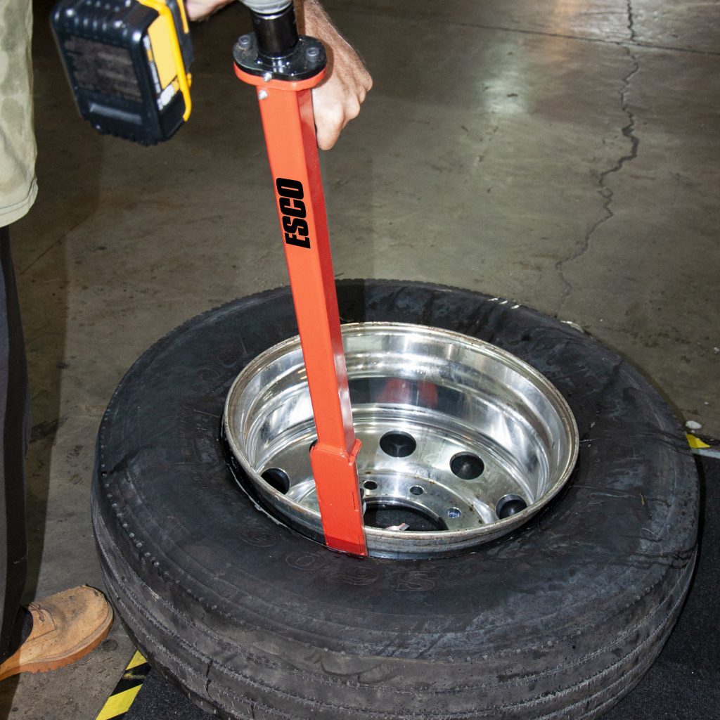 Universal Impact Driven Demounter | ESCO